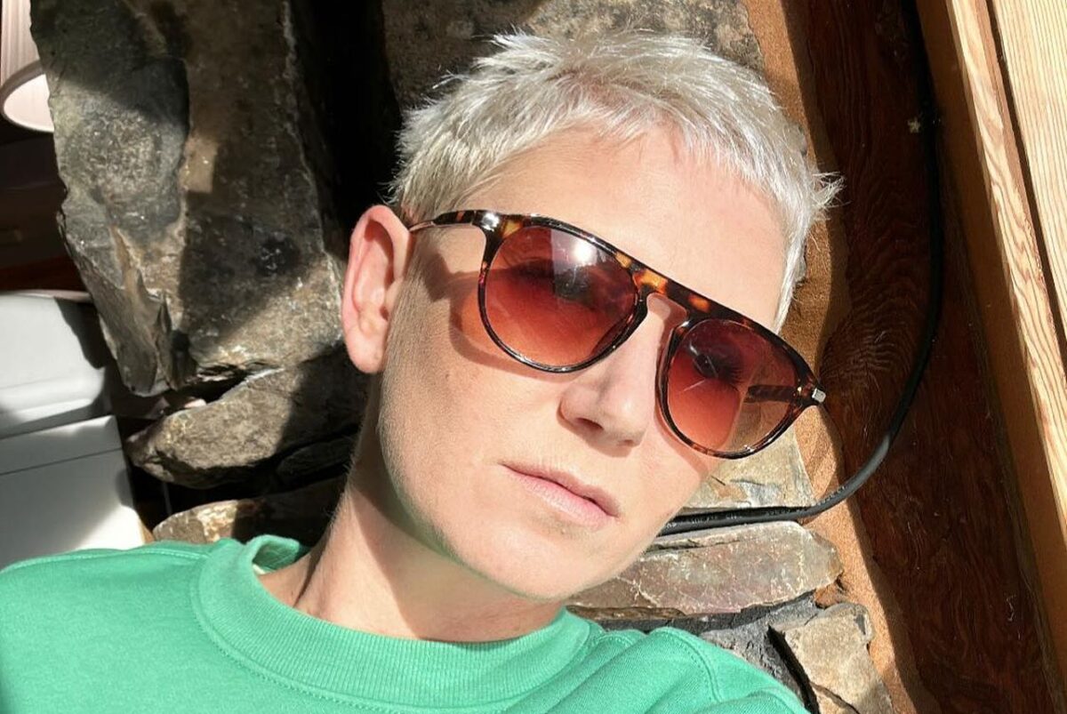 Chi è Elán, la cantante messicana che ha parlato delle feste "strane ...