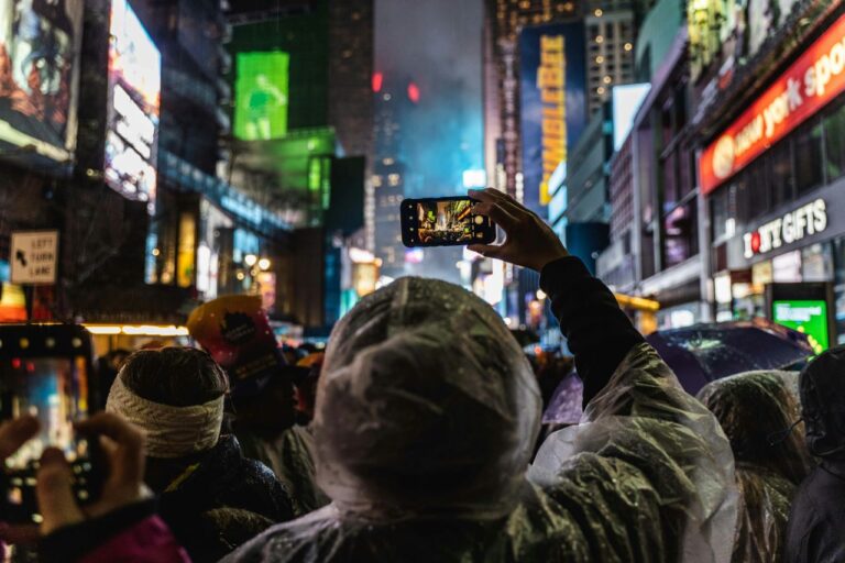 La sfera di cristallo che ferma New York da 117 anni: la storia della ...