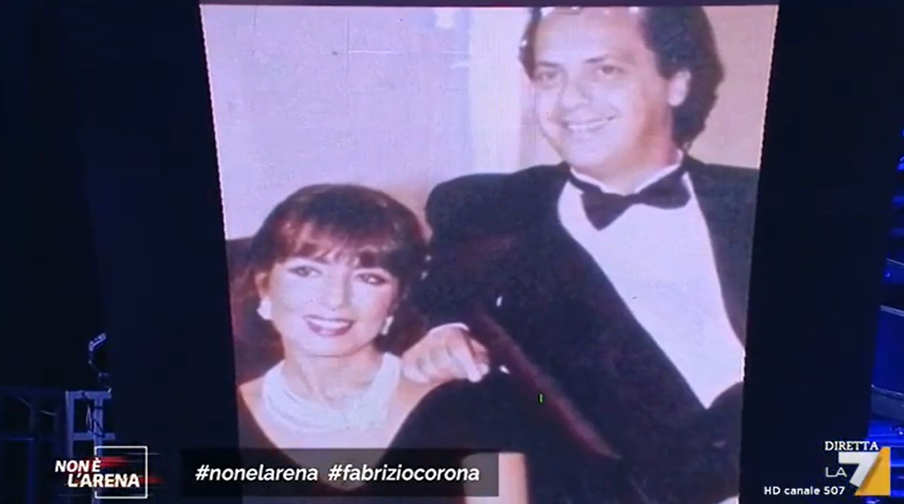 Chi era Vittorio Corona il giornalista Rai e Mediaset padre di Fabrizio che su Netflix dice | A ...